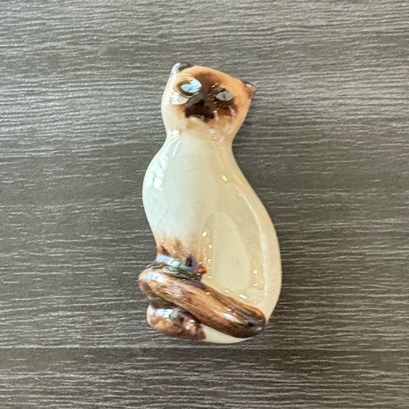 Jewelry | Vintage Avon Ceramic Cat Brooch Pin | Poshmark
